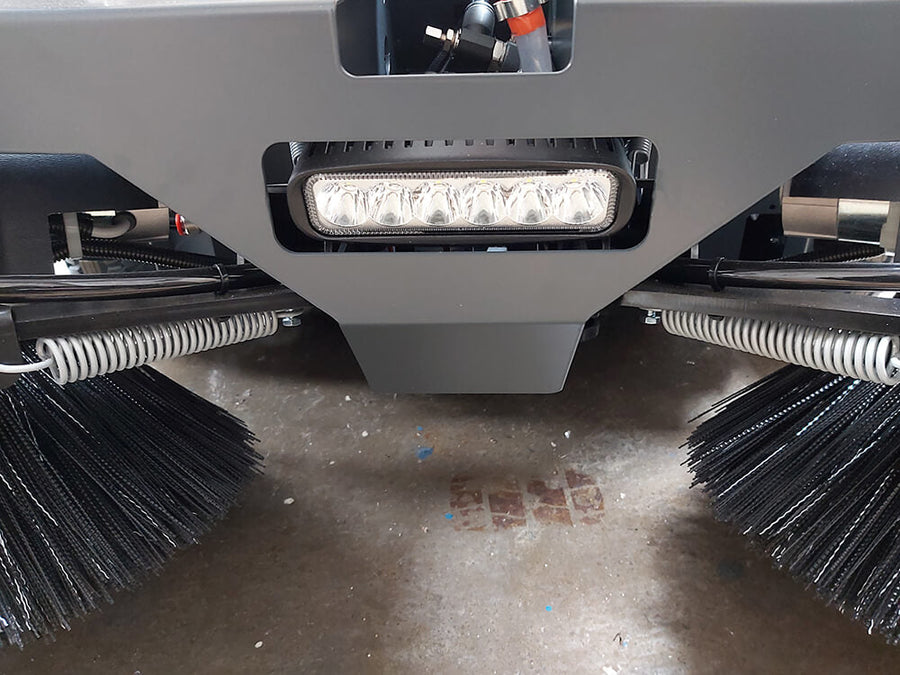 MAXVAC MAXWIND PEDESTRIAN SWEEPER