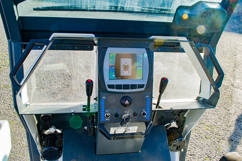 MAXVAC SMARTWIND PEDESTRIAN SWEEPER